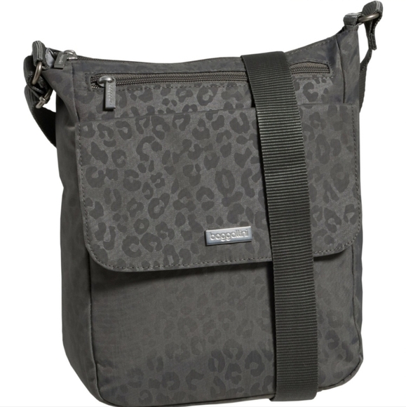 Baggallini | Bags | Baggallini Town Bagg Crossbody Bag Dark Animal ...